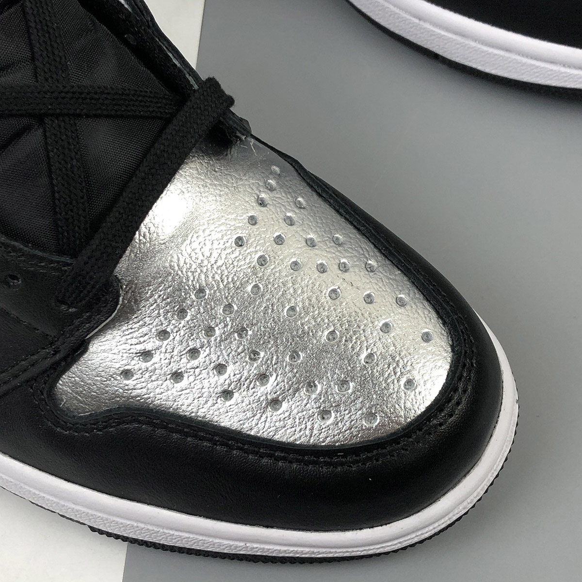 Air Jordan 1 High OG “Silver Toe” Black/Metallic Silver-White-Black For ...