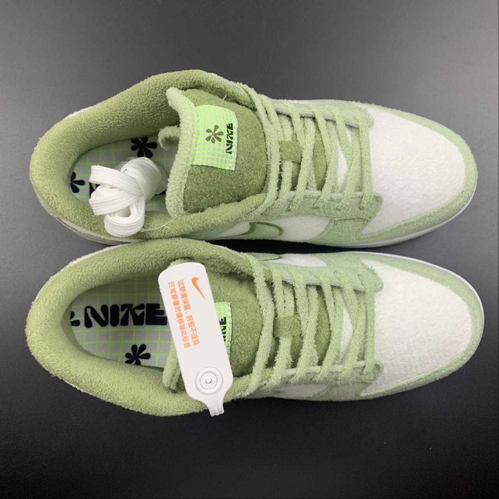 Nike Dunk Low Honeydew/Phantom/Alligator For Sale – The Sole Line